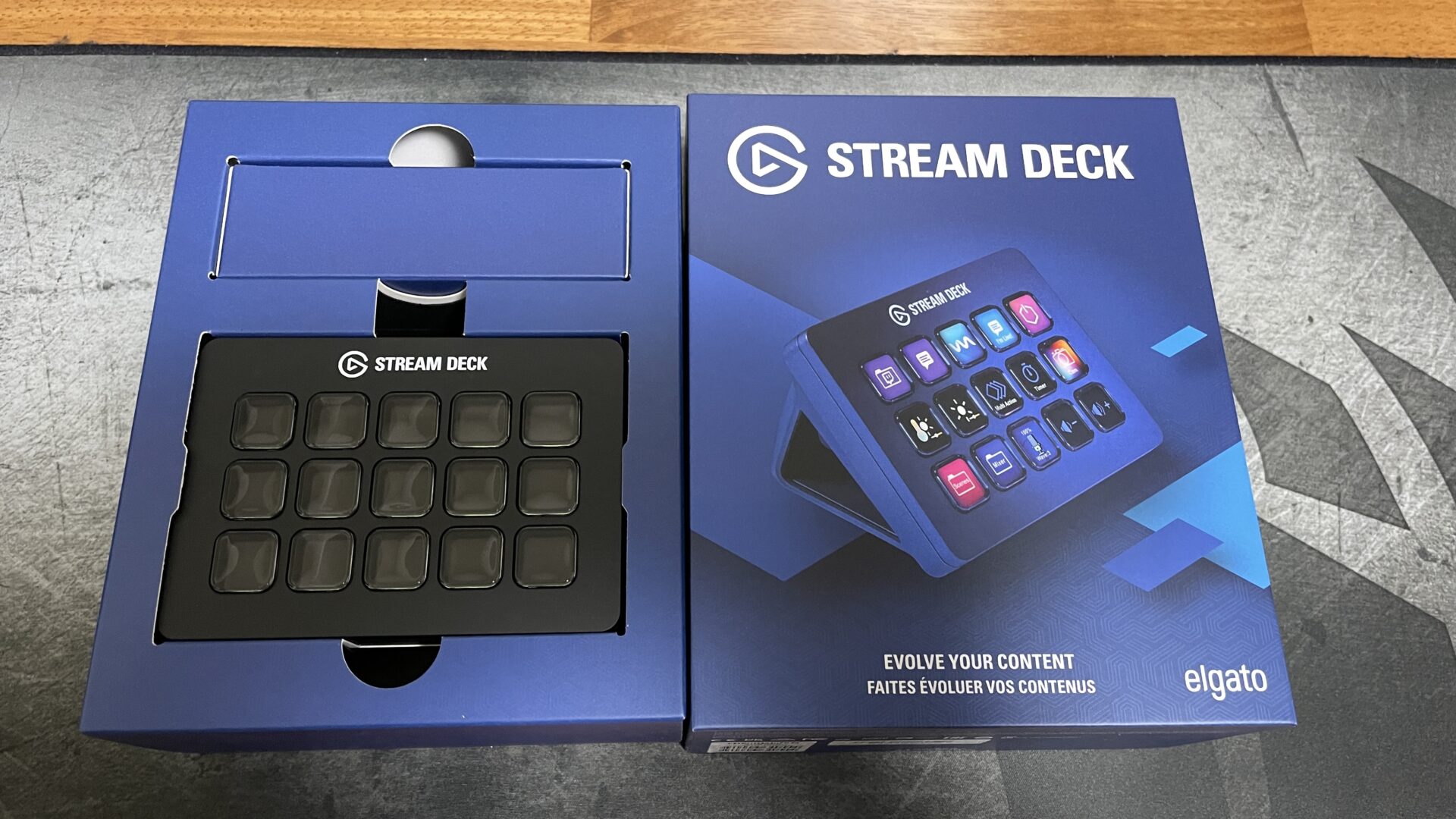 [FLog.]ボタン沢山でいろんなことが出来る！Elgatoの「Stream Deck MK.2」は配信する人にオススメ！ | Forlux Log.